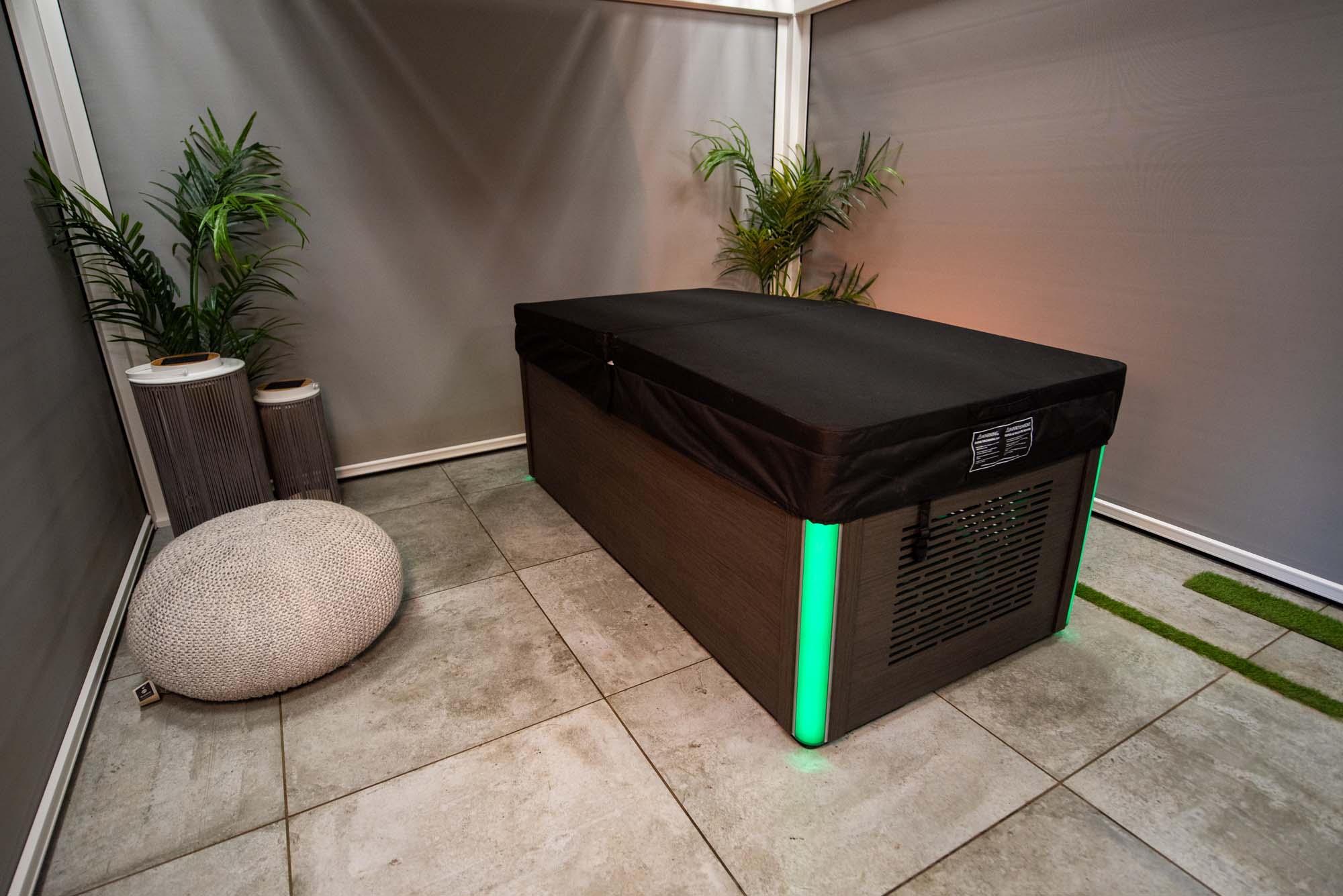 Chill Tubs: Cold Plunge - Pro - Neptune Spas